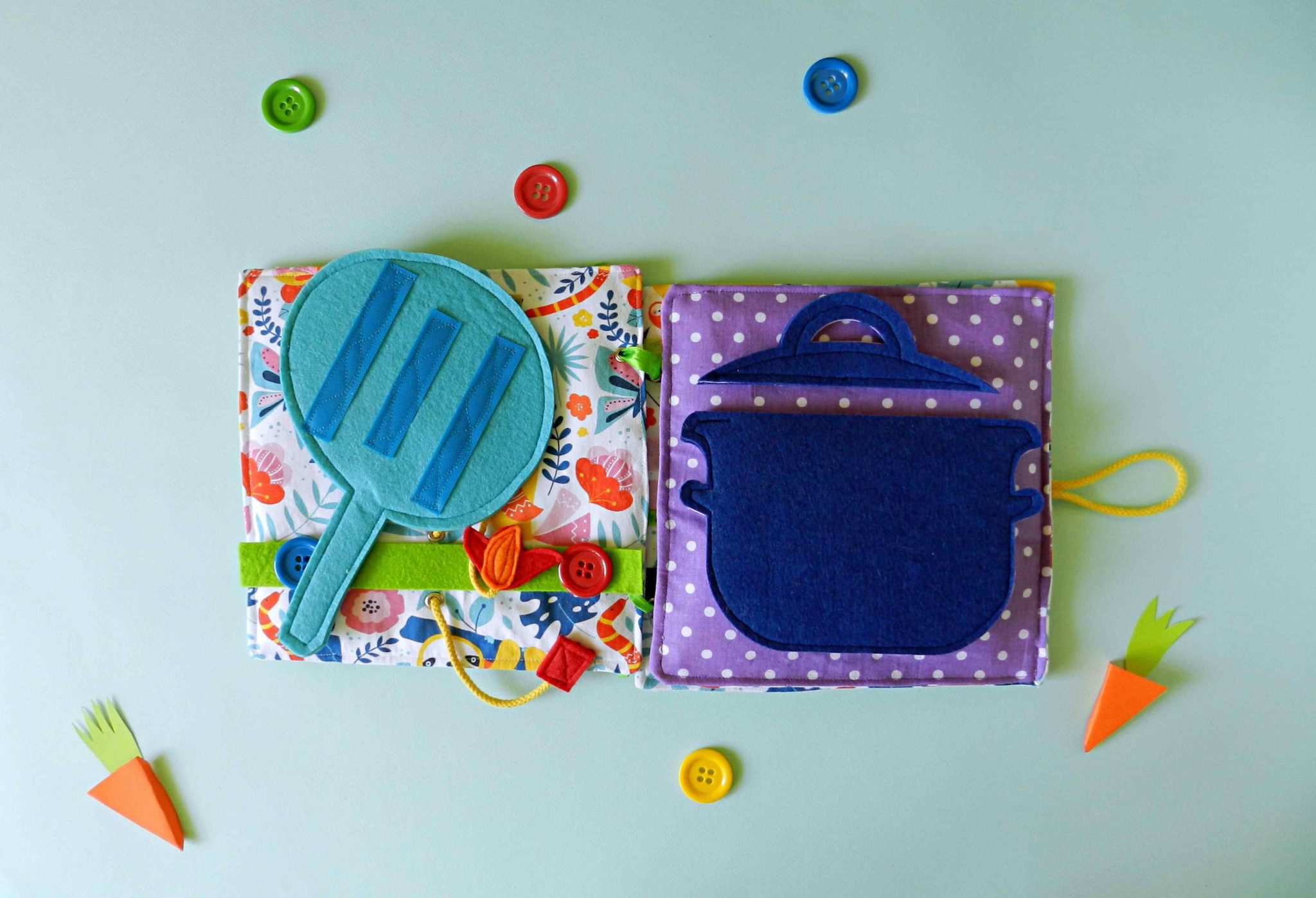 Quiet book with felt play food | Quiet books